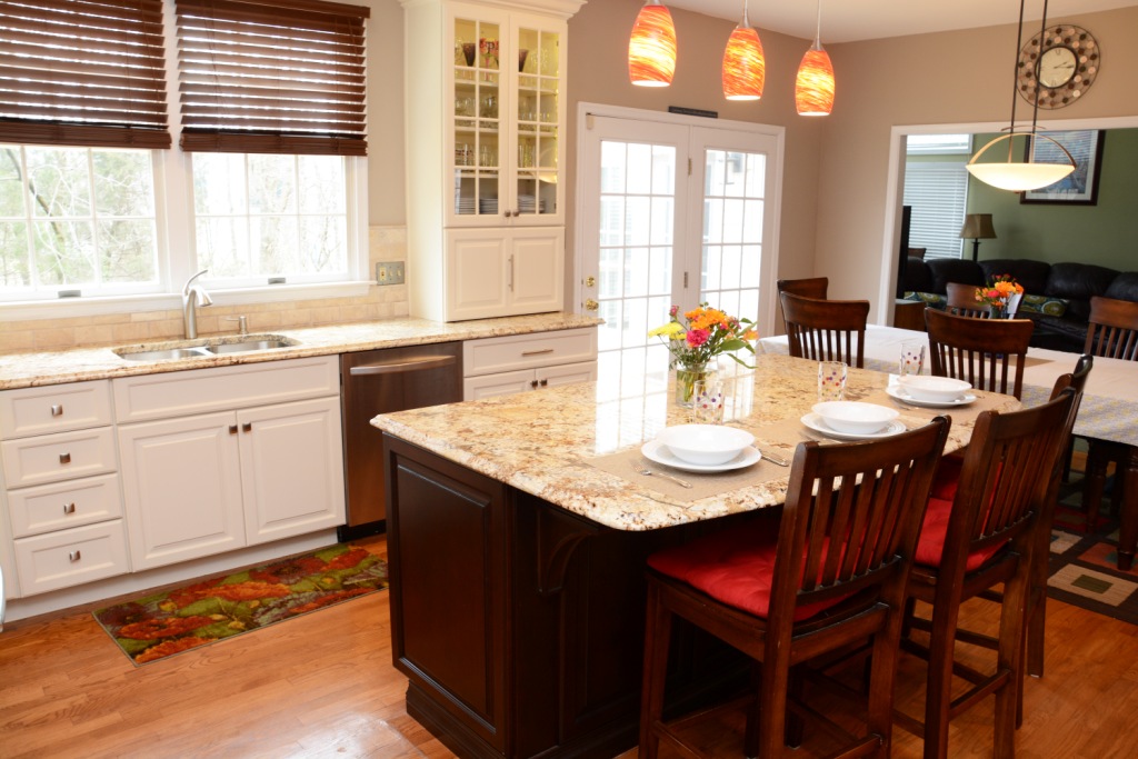 Shop traditional kitchen in Peabody Massachusetts