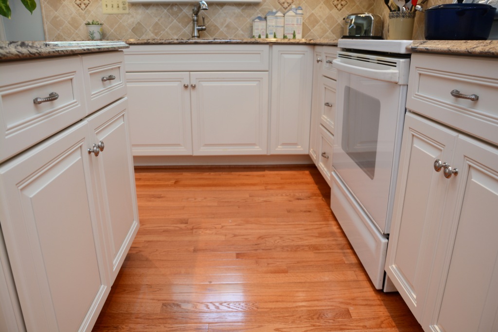 Shop traditional kitchen in Peabody Massachusetts